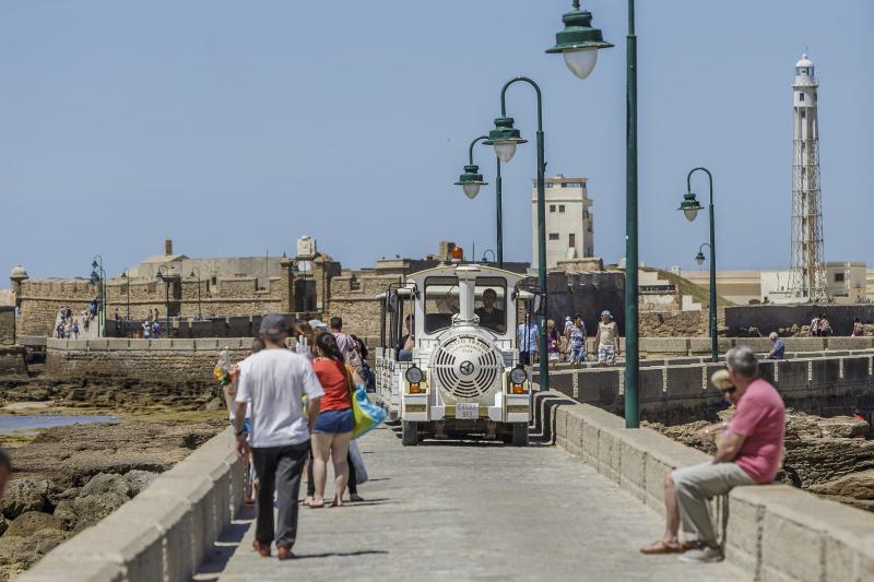 Turismo - Ayuntamiento de Cádiz | Castillo de San Sebastián